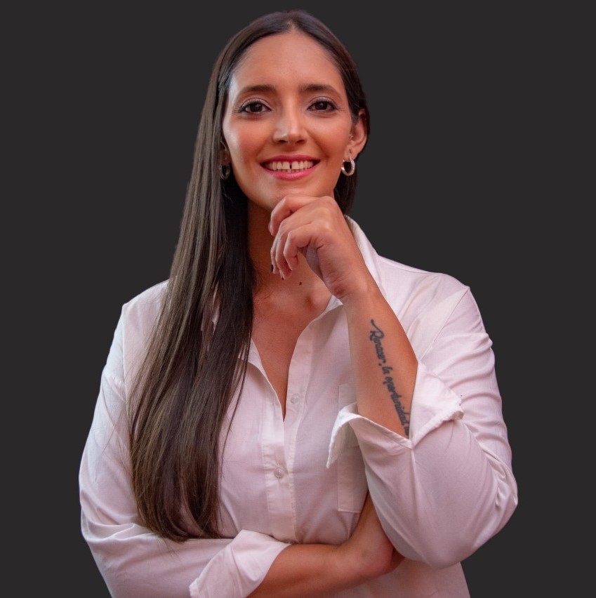 Romina Neira – Argentina – RedComProfesionales